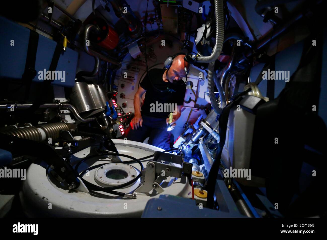 Nato submarine rescue system hi-res stock photography and images - Alamy