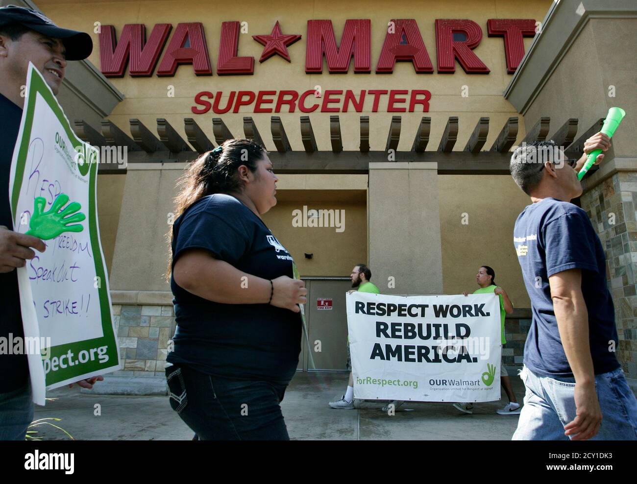 Unsafe working conditions protest hi-res stock photography and images ...