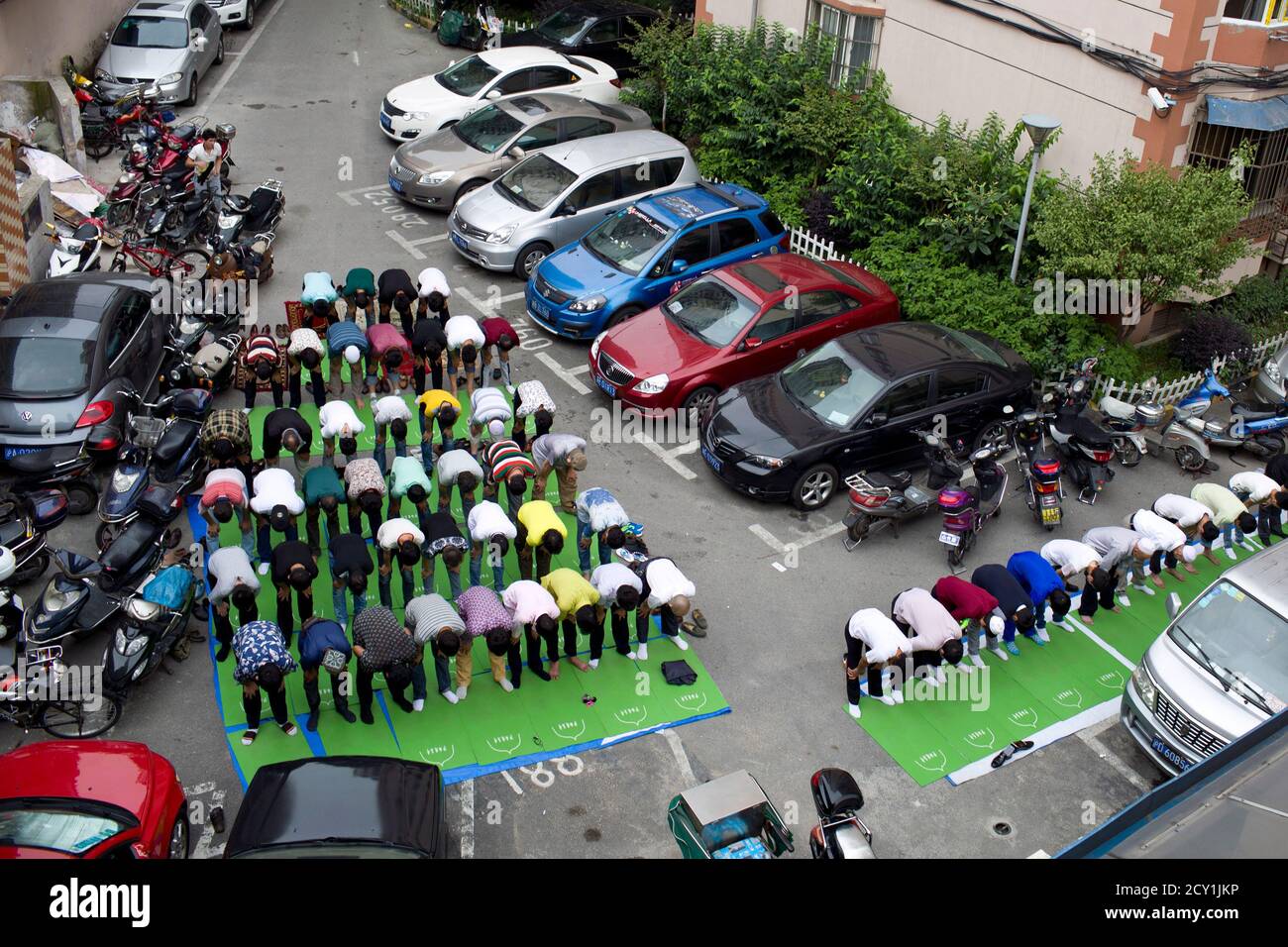 Fasting hall hi-res stock photography and images - Alamy