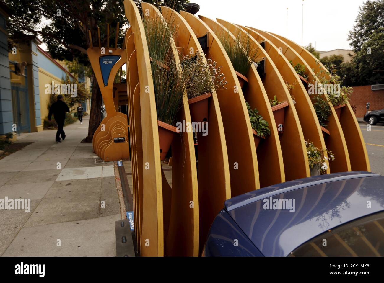 Parklet san francisco hi-res stock photography and images - Alamy