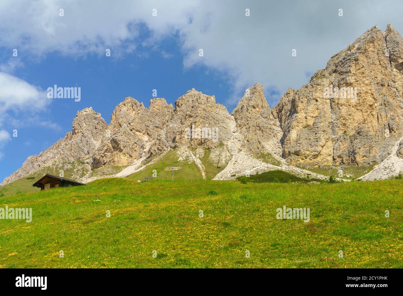 Mountain landscape at summer along the road to Gardena pass, Dolomites ...