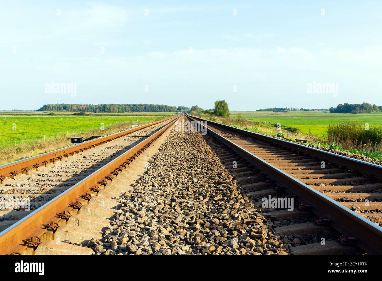 Sunrise over railroad track hi-res stock photography and images - Alamy