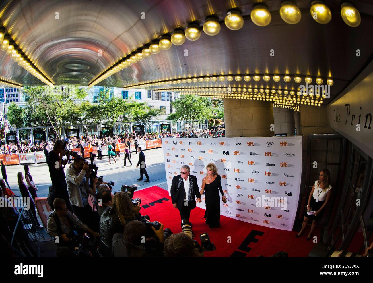 Tom berenger and wife hi-res stock photography and images - Alamy