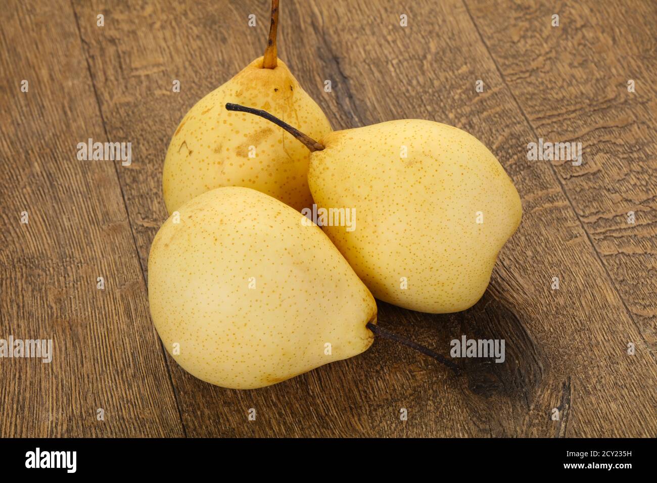 Juicy ripe yellow Chinese pear Stock Photo - Alamy