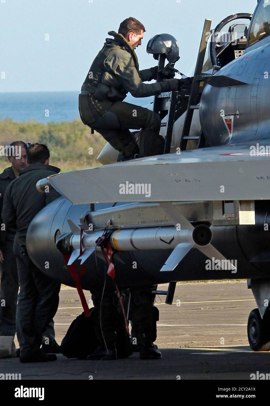 French Pilot Mirage High Resolution Stock Photography and Images - Alamy