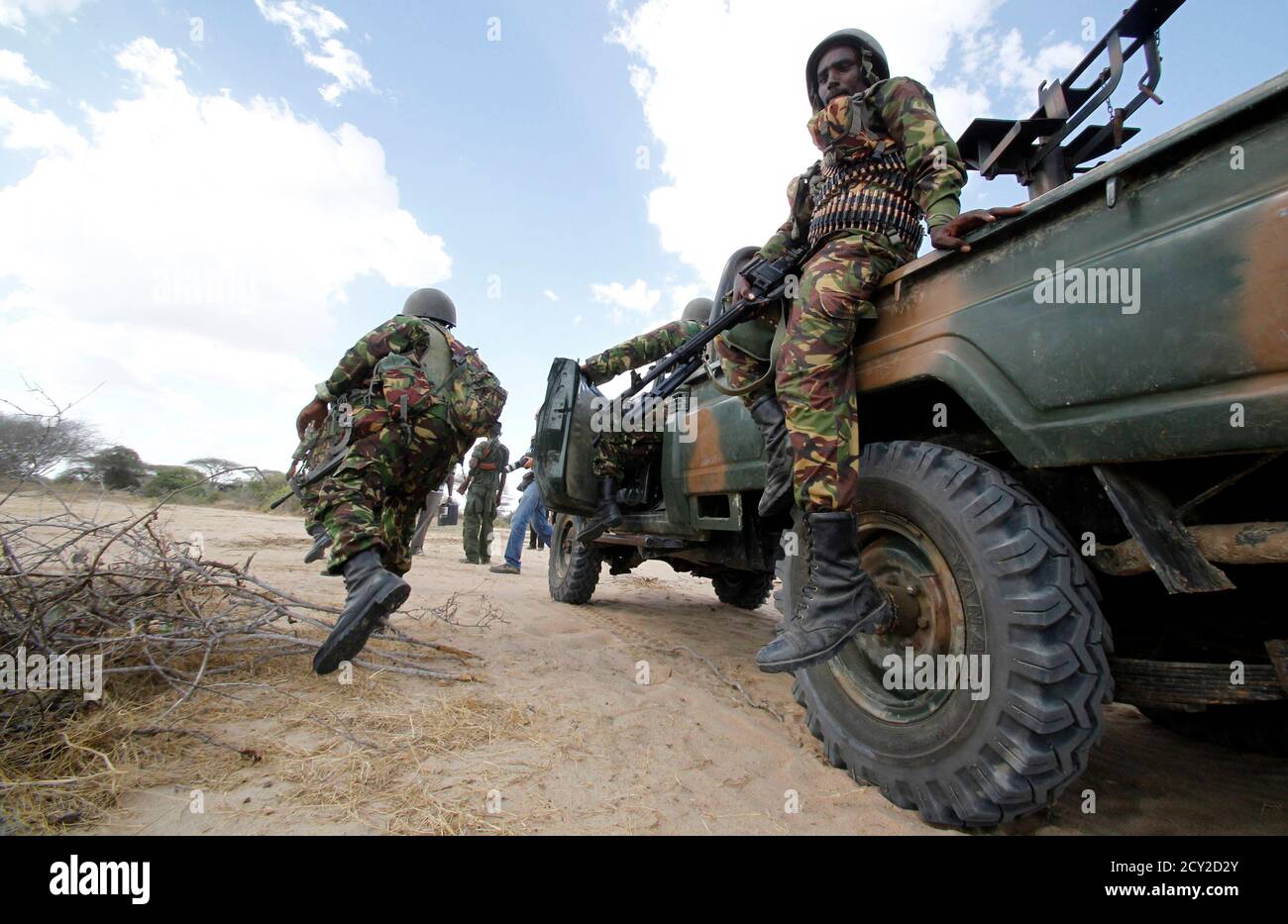 Kenya defence force kdf soldiers hi-res stock photography and images ...