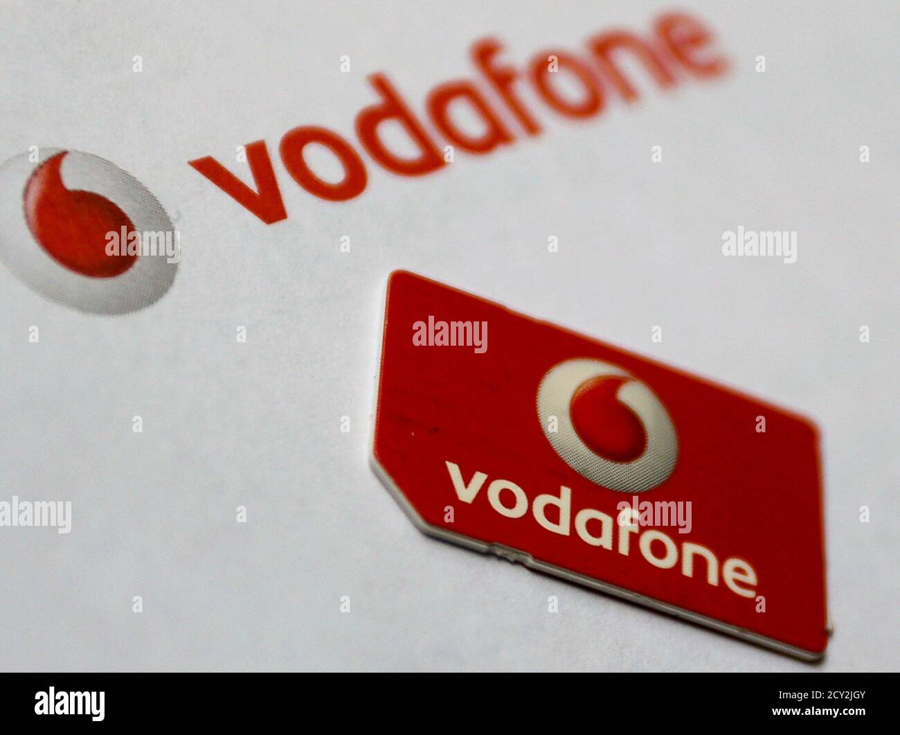 Vodafone sim card hi-res stock photography and images - Alamy