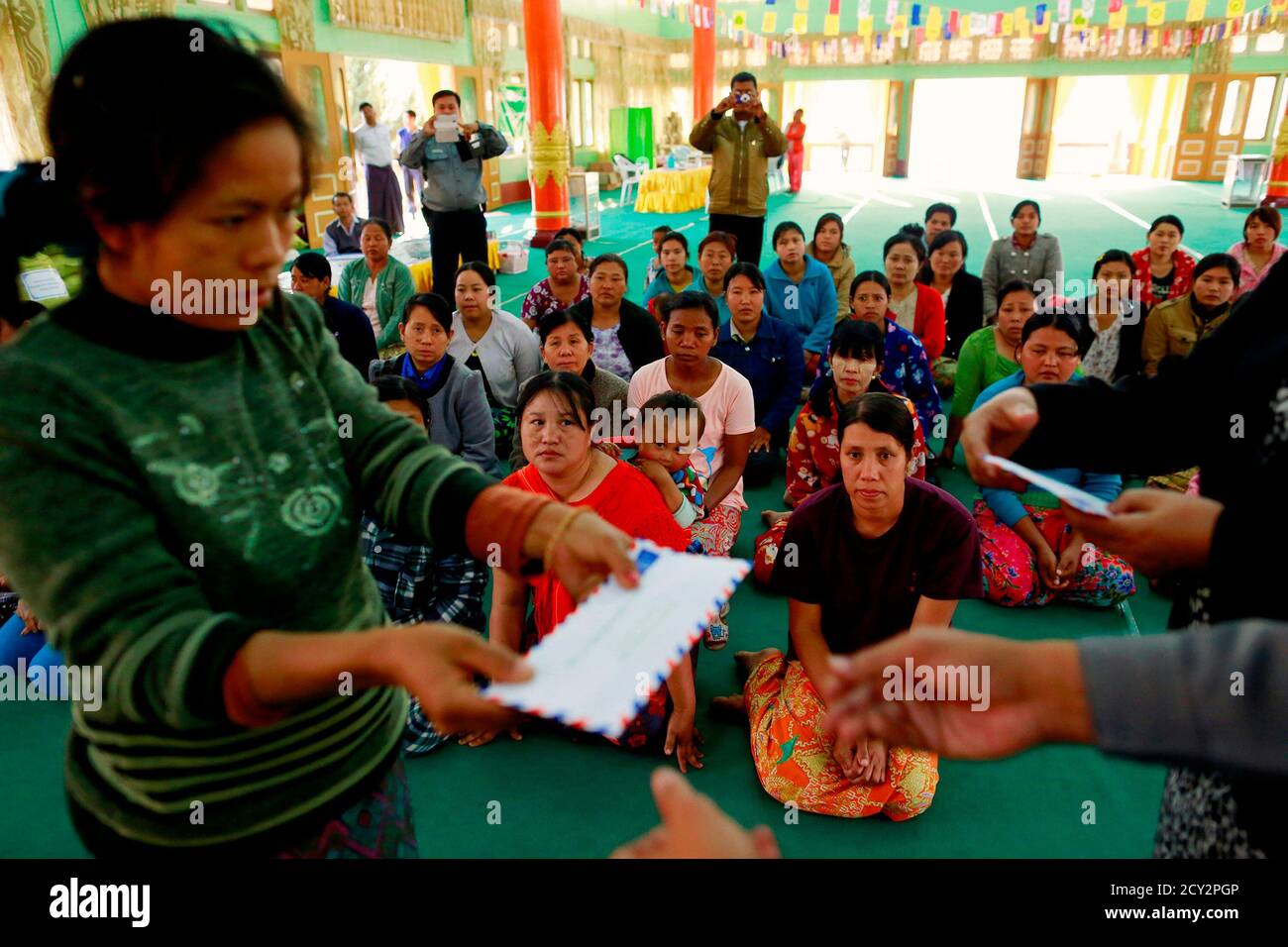 Shan state army myanmar hi-res stock photography and images - Alamy