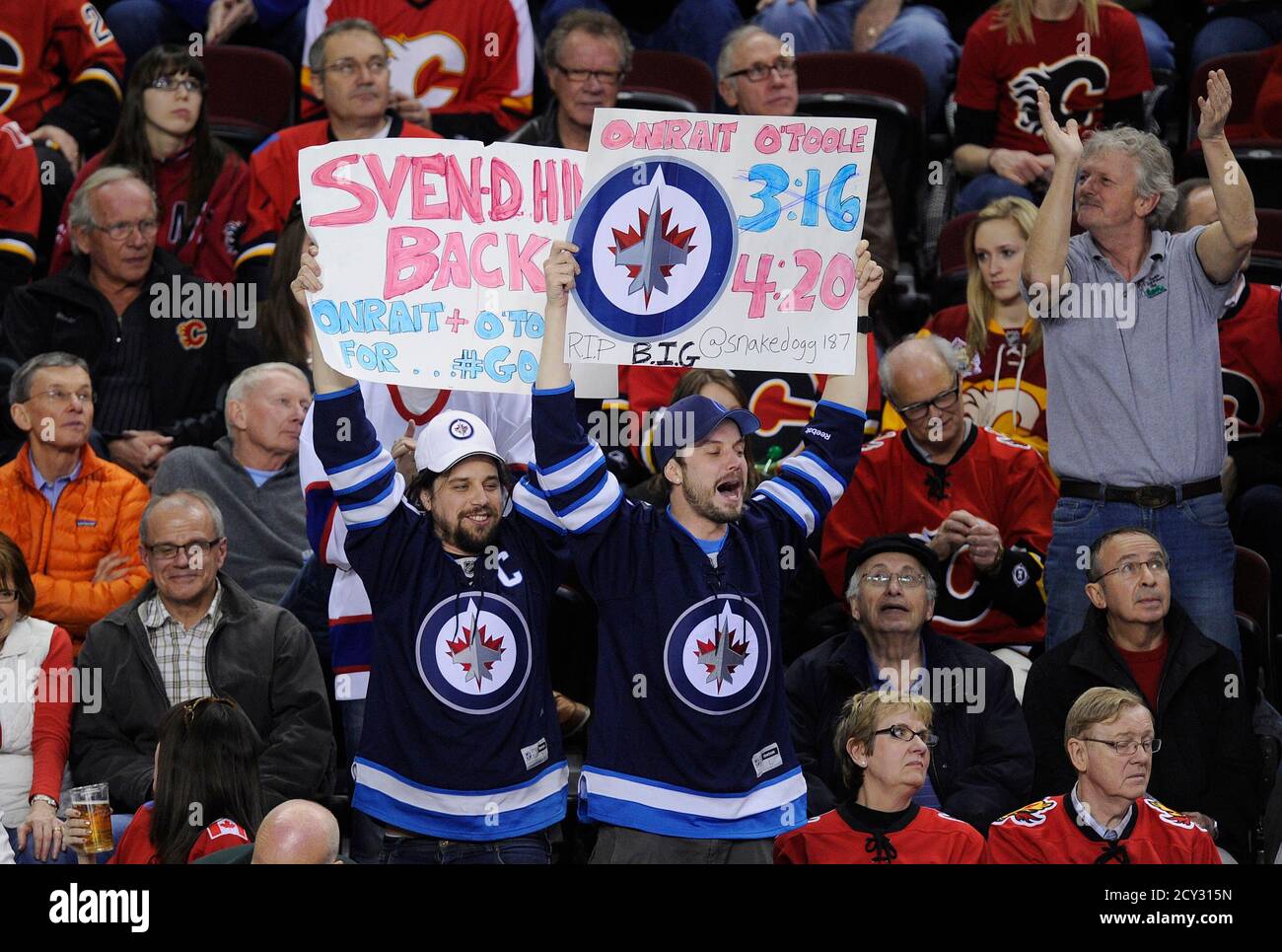 Winnipeg jets nhl team hi-res stock photography and images - Alamy