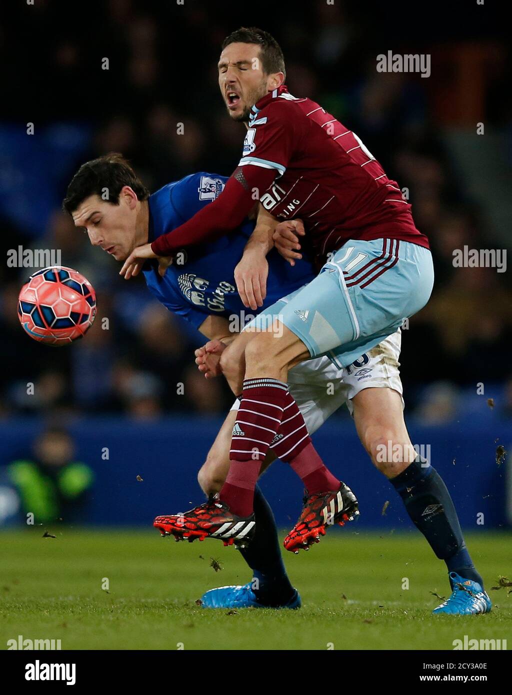 6 gareth barry hi-res stock photography and images - Alamy