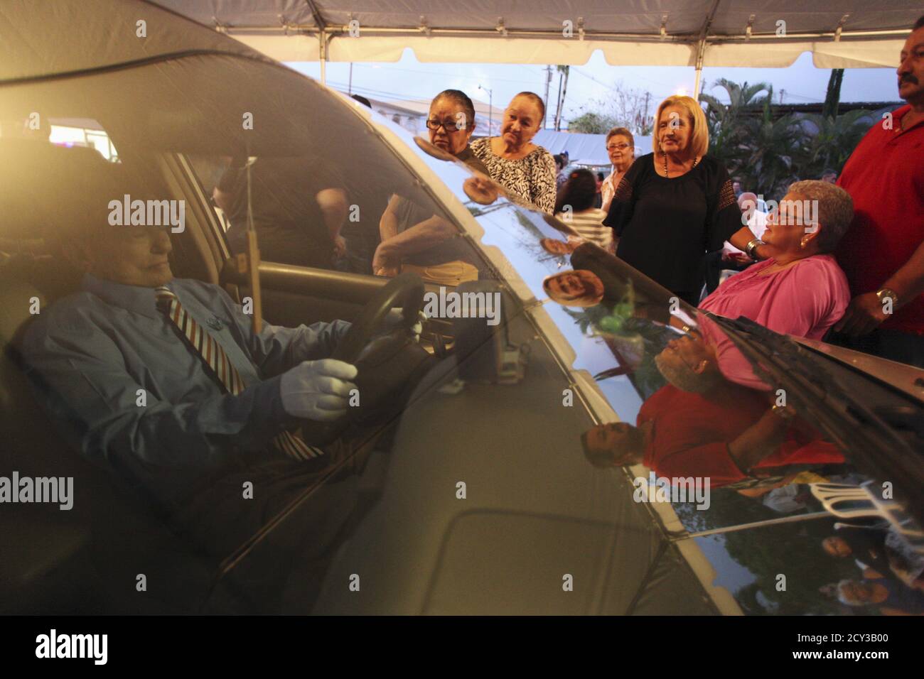 Embalming techniques hi-res stock photography and images - Alamy