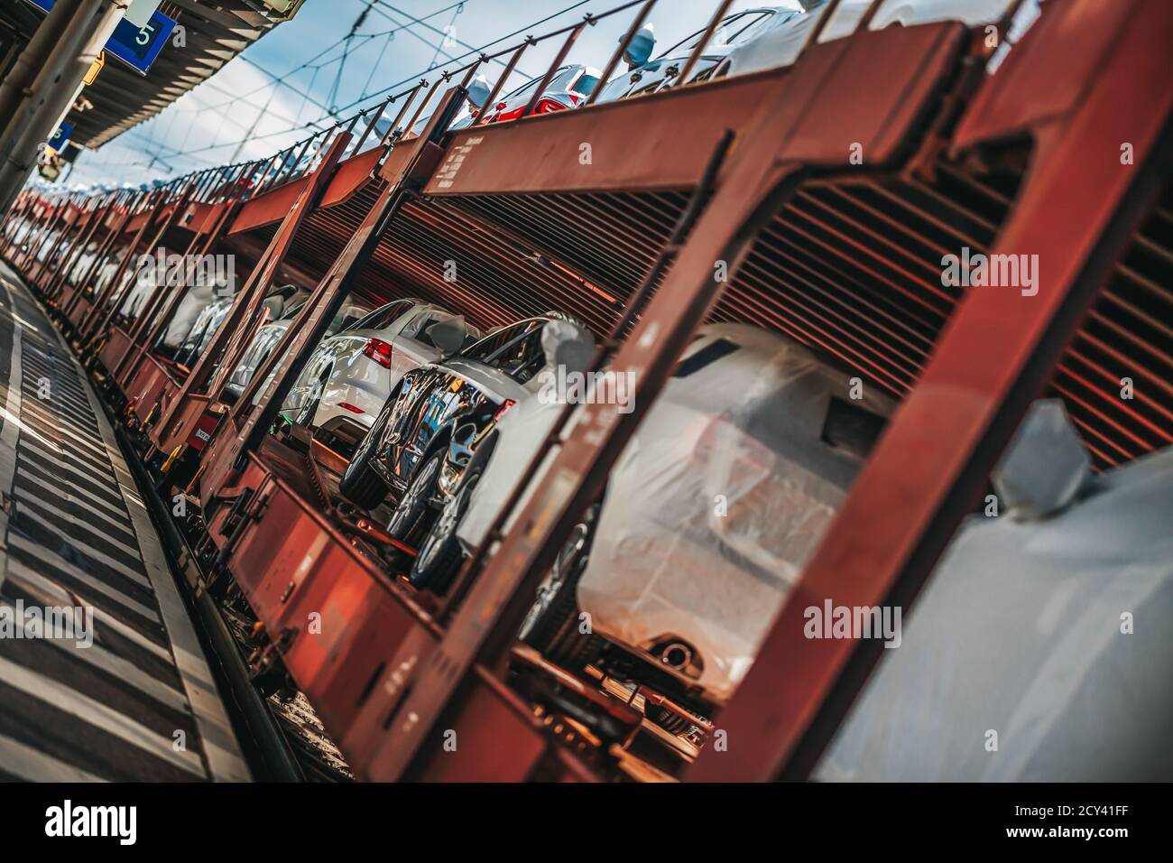 Railroad car coupler hi-res stock photography and images - Alamy