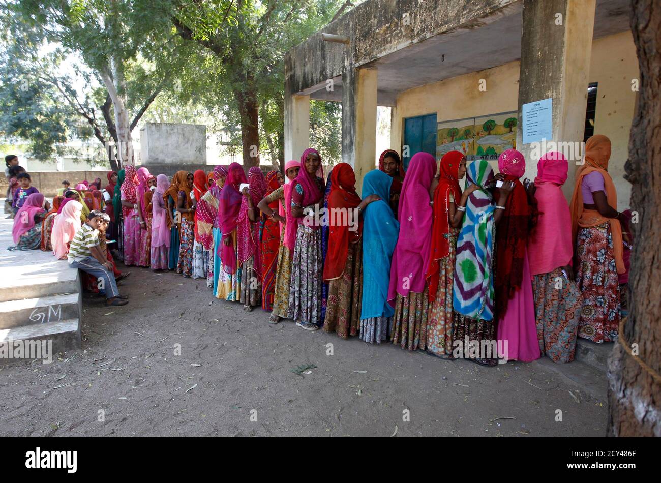 Indian elections queue hi-res stock photography and images - Alamy