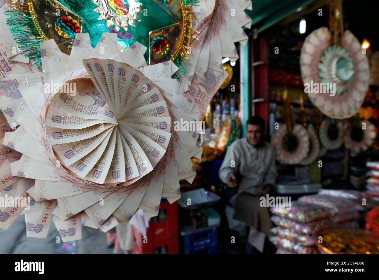 Indian rupee pattern hi-res stock photography and images - Alamy