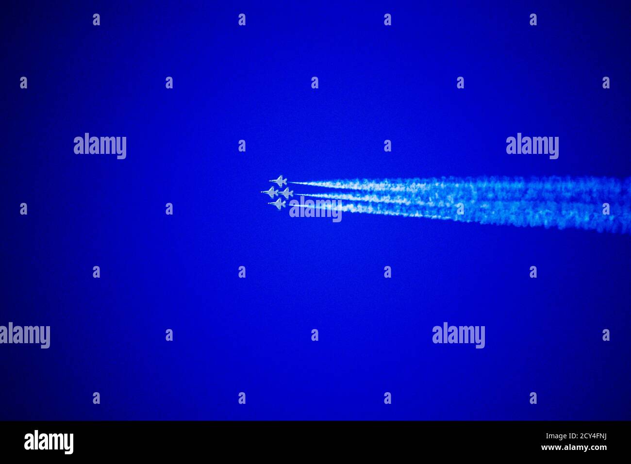 Vintage plane with jet trails hi-res stock photography and images - Alamy