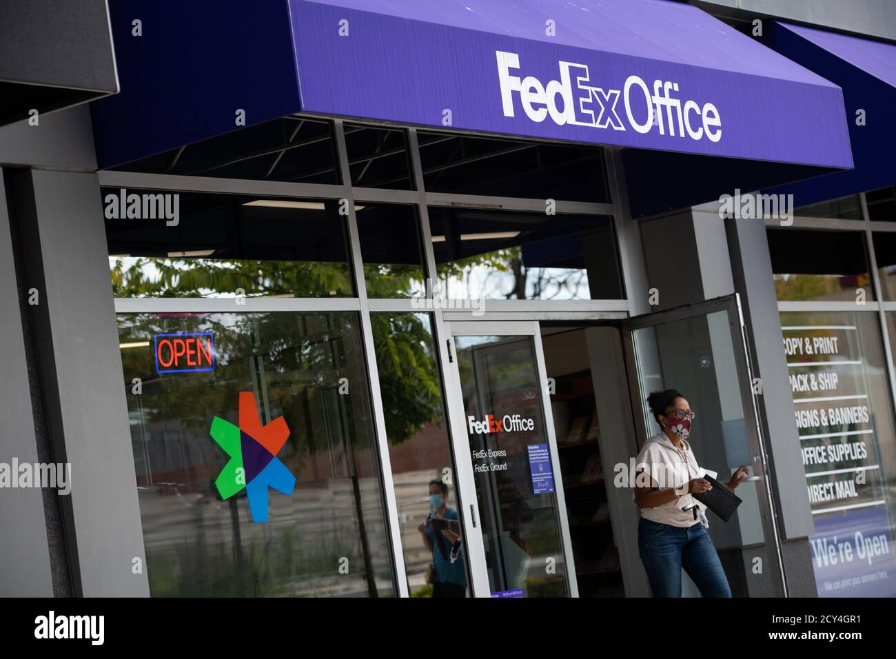 Fedex Office Logo High Resolution Stock Photography and Images - Alamy
