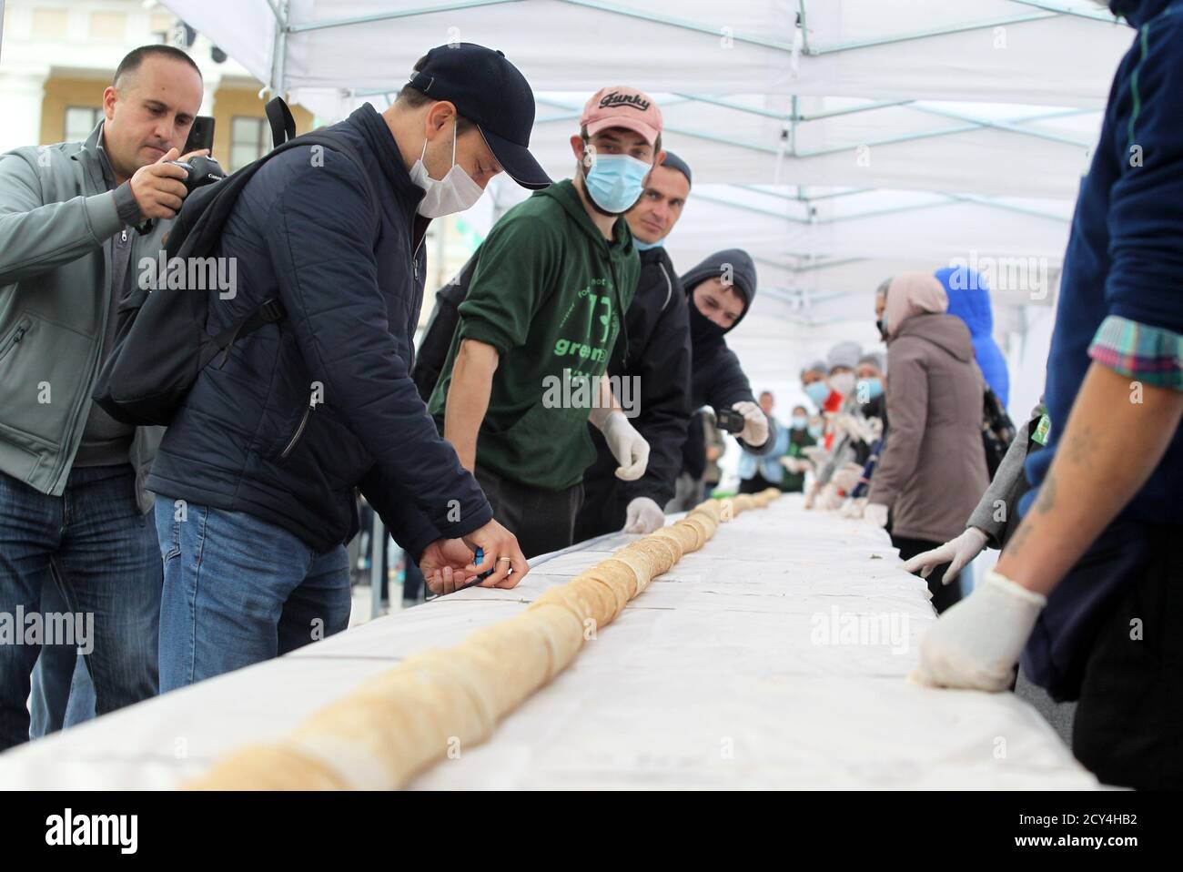 Longest vegetarian shawarma hi-res stock photography and images - Alamy