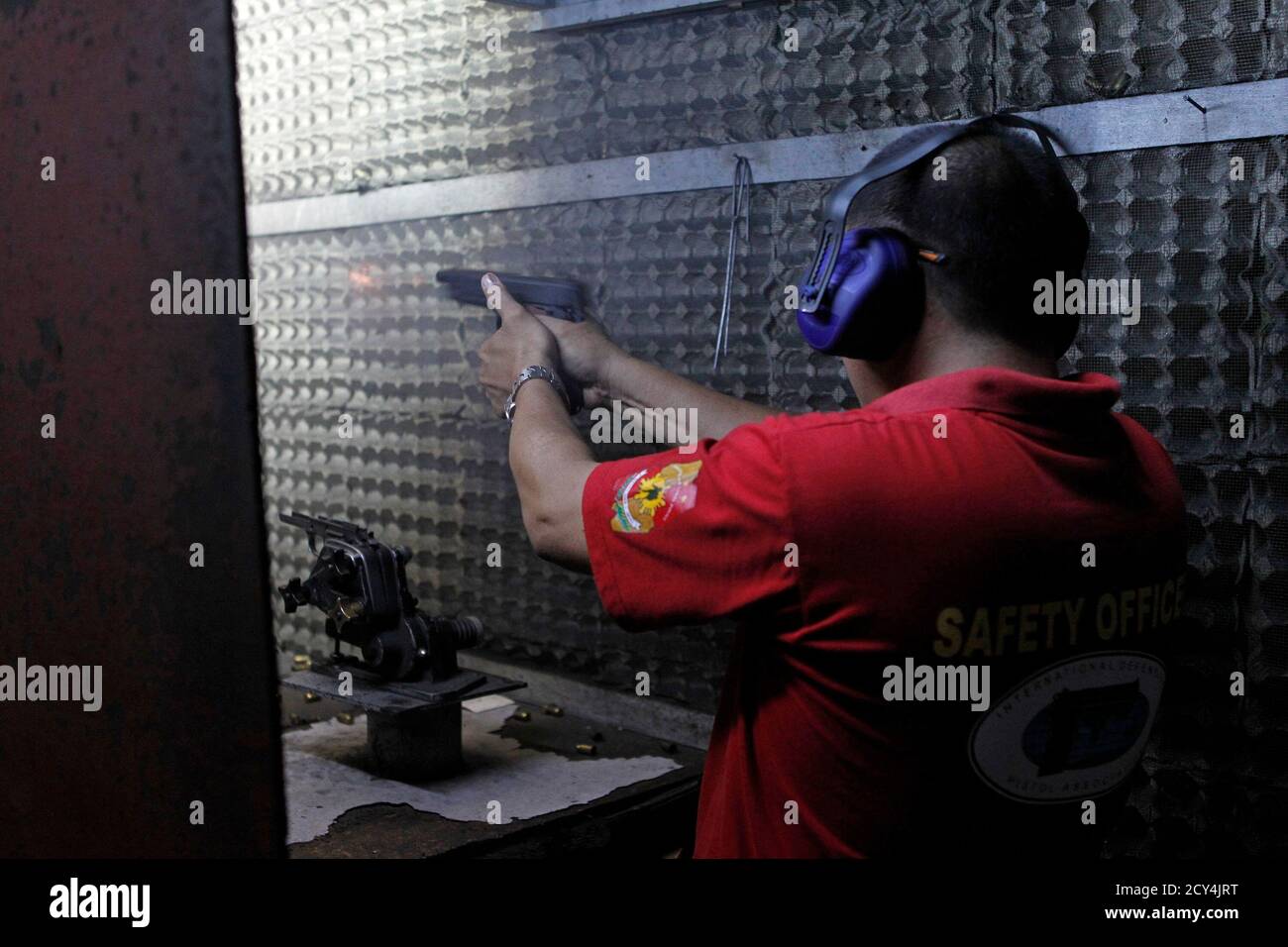 Different kinds of weapons hi-res stock photography and images - Alamy