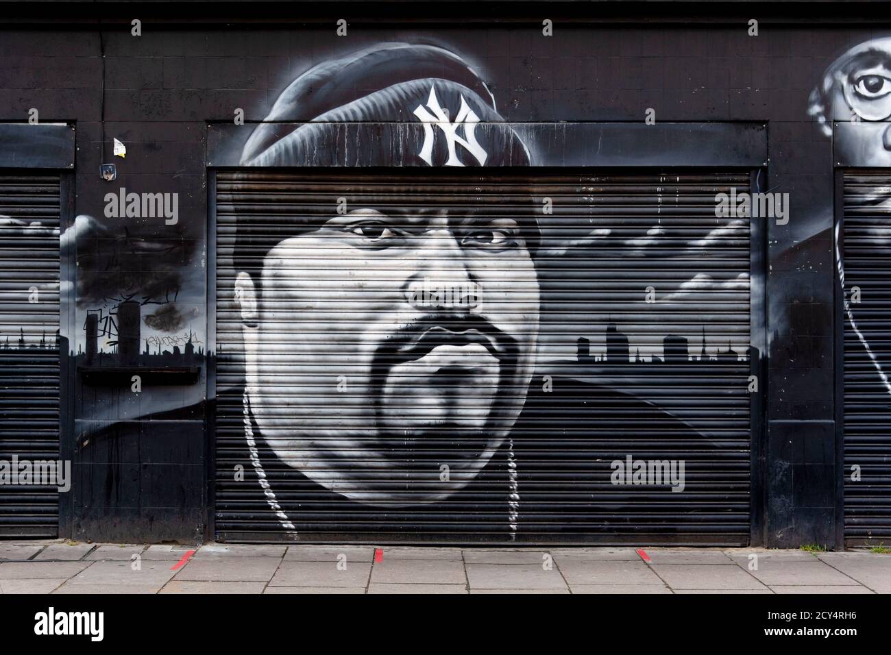 Big pun rapper hi-res stock photography and images - Alamy