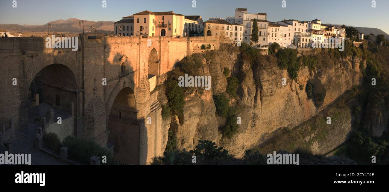Cuenca, Spain - Oct4, 2008: Cliff Houses of Cuenca, Spain, overlooking ...