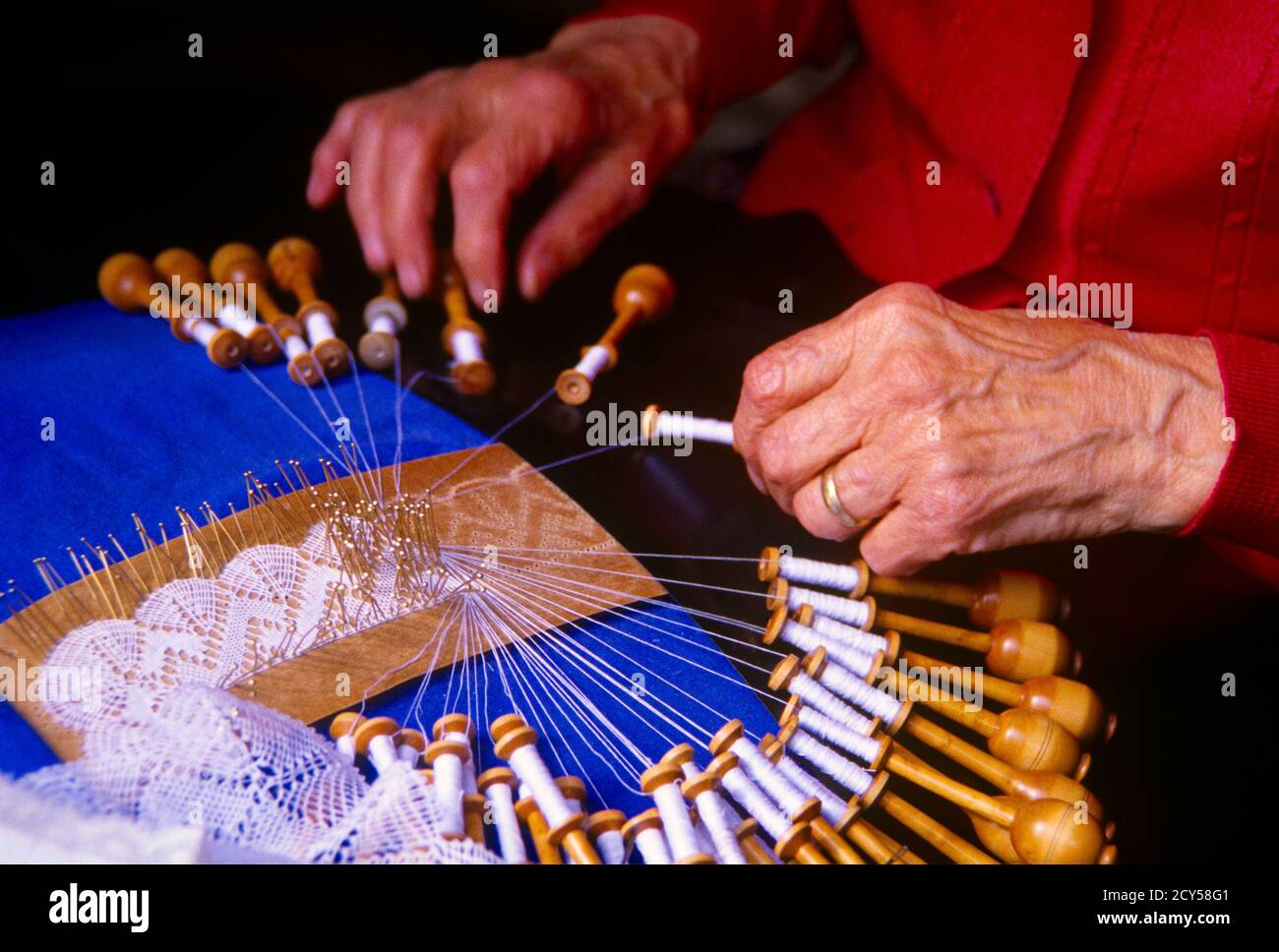 Belgium traditional woman hi-res stock photography and images - Alamy