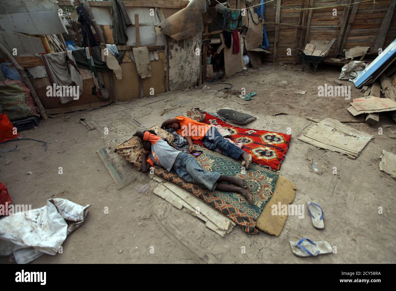 Menial hi-res stock photography and images - Alamy