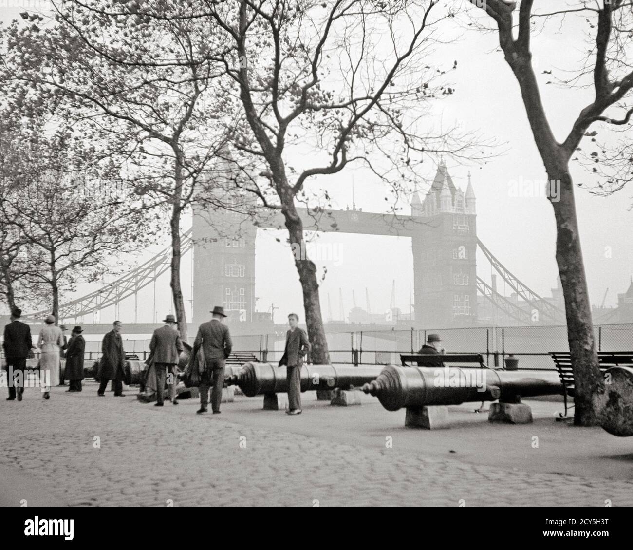 1930s britain hi-res stock photography and images - Alamy