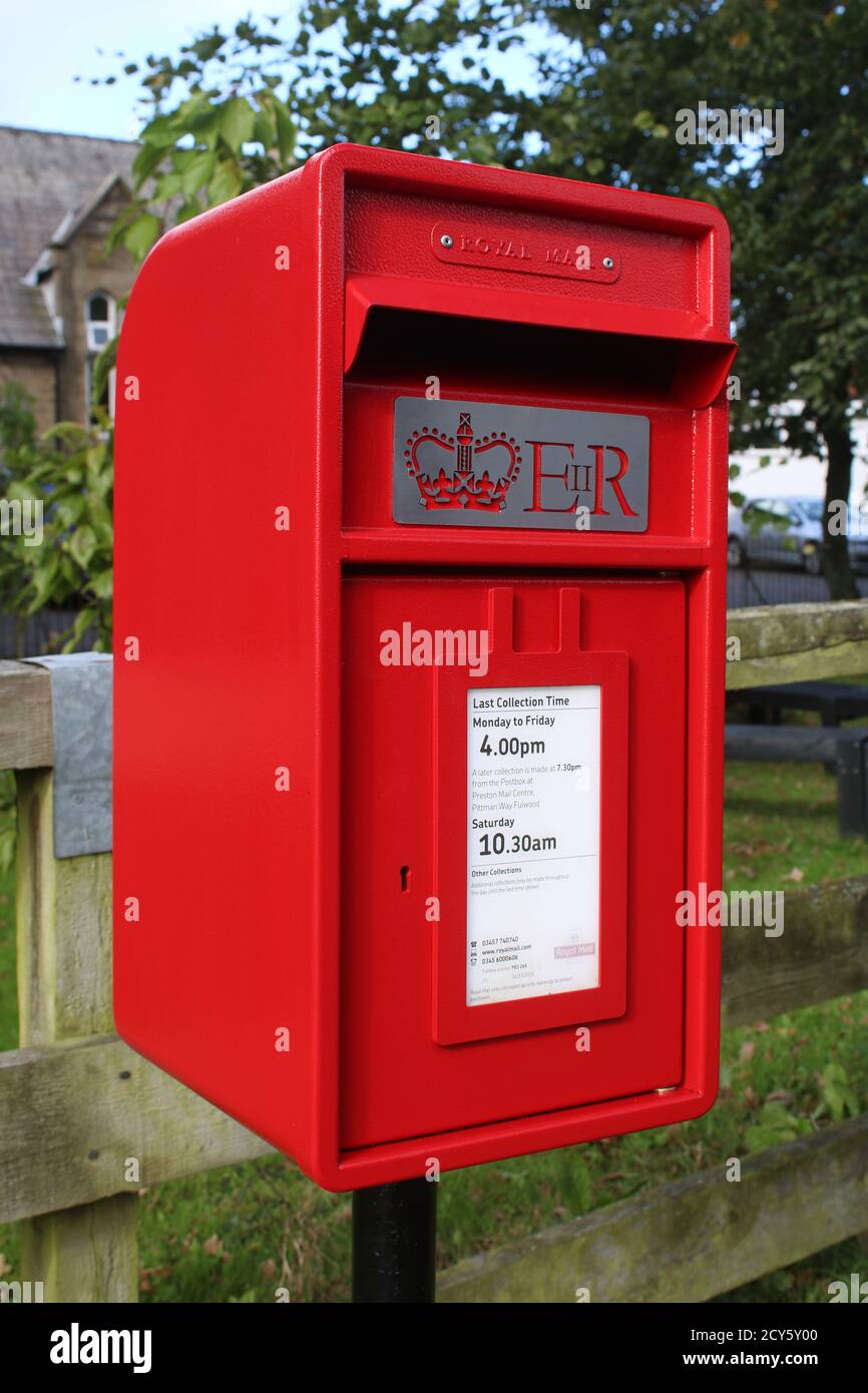 Lancashire post box sunny hi-res stock photography and images - Alamy
