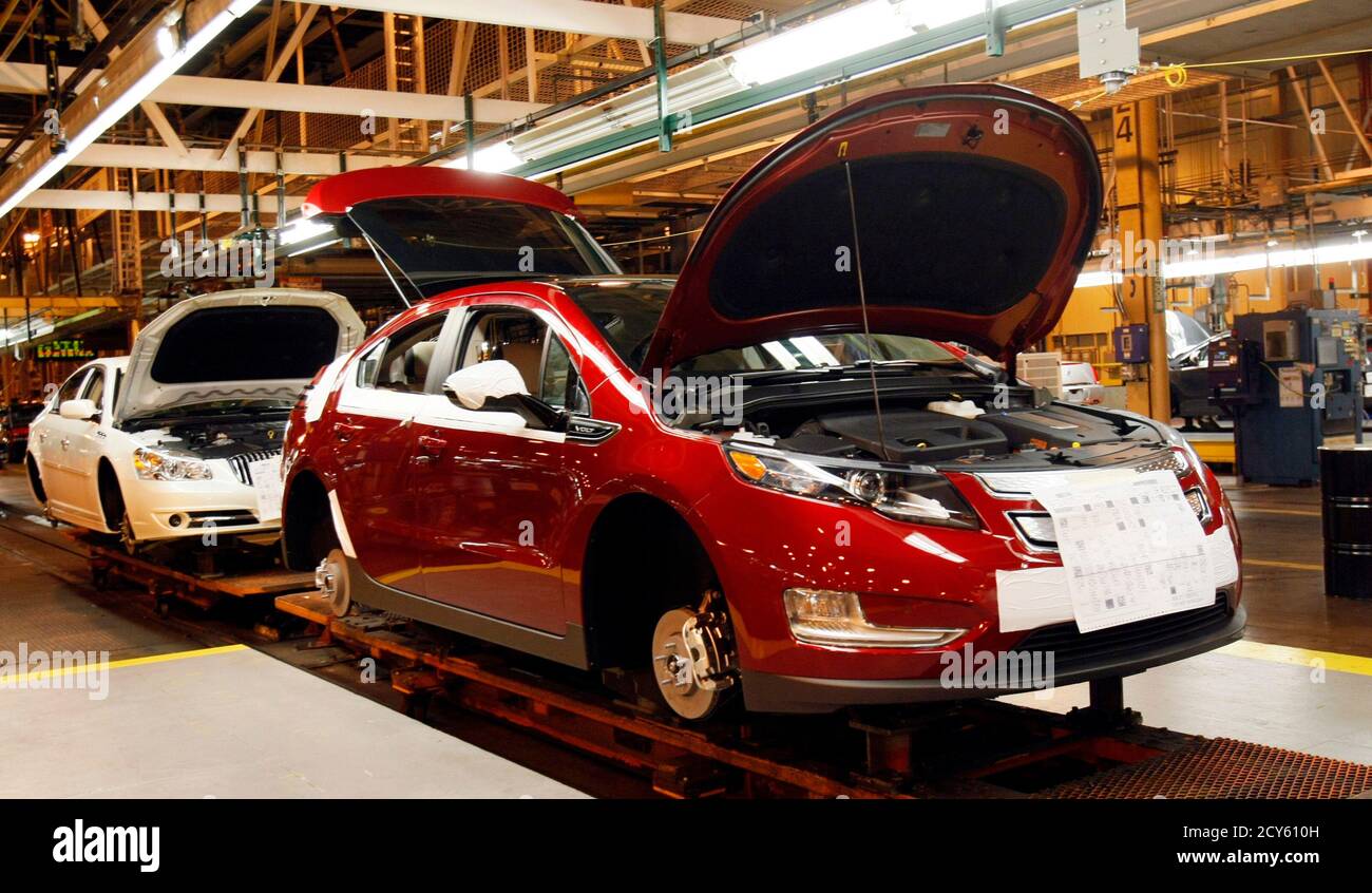 Chevrolet production line hi-res stock photography and images - Alamy