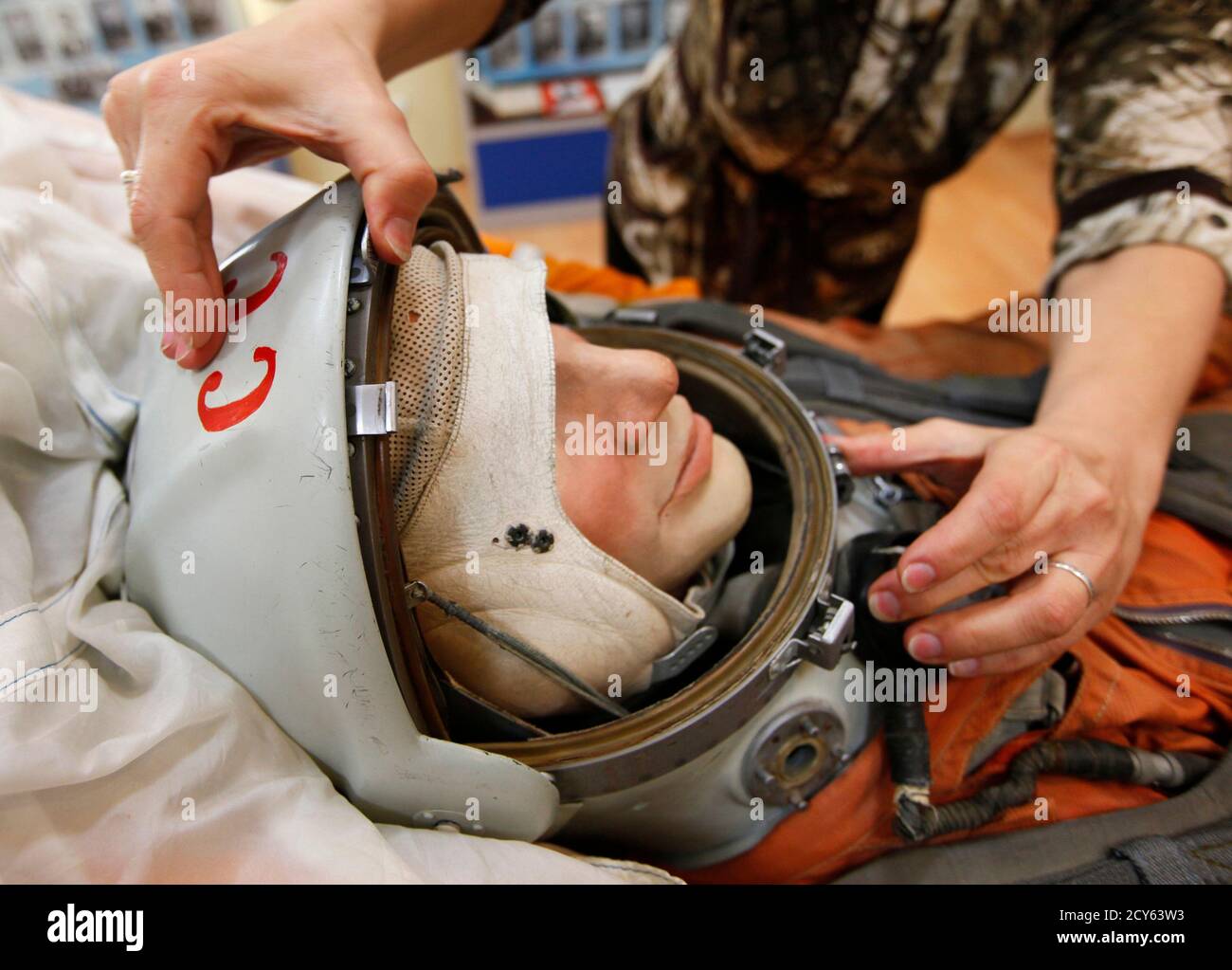 Yuri gagarin spacesuit hi-res stock photography and images - Alamy