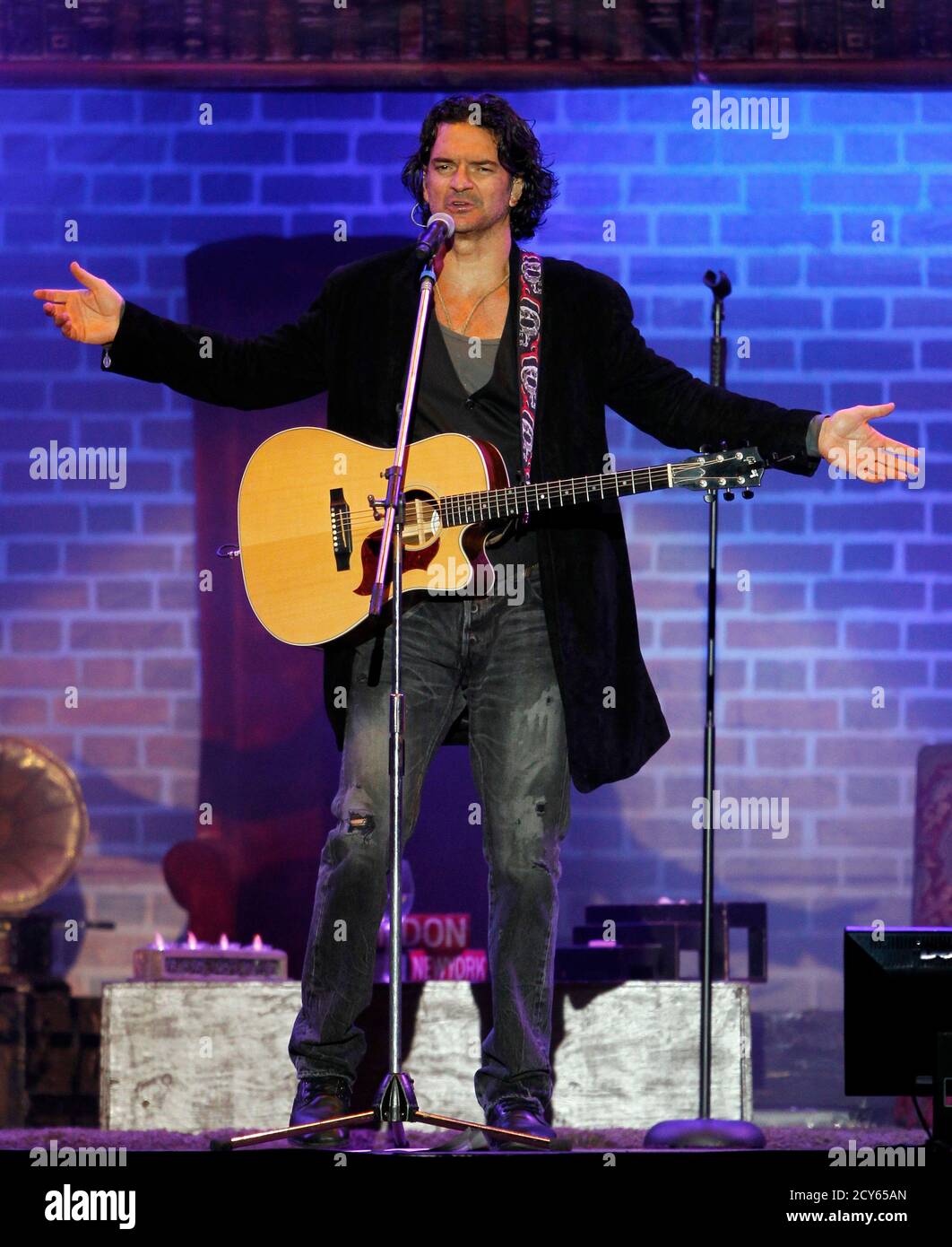 Ricardo Arjona High Resolution Stock Photography and Images - Alamy