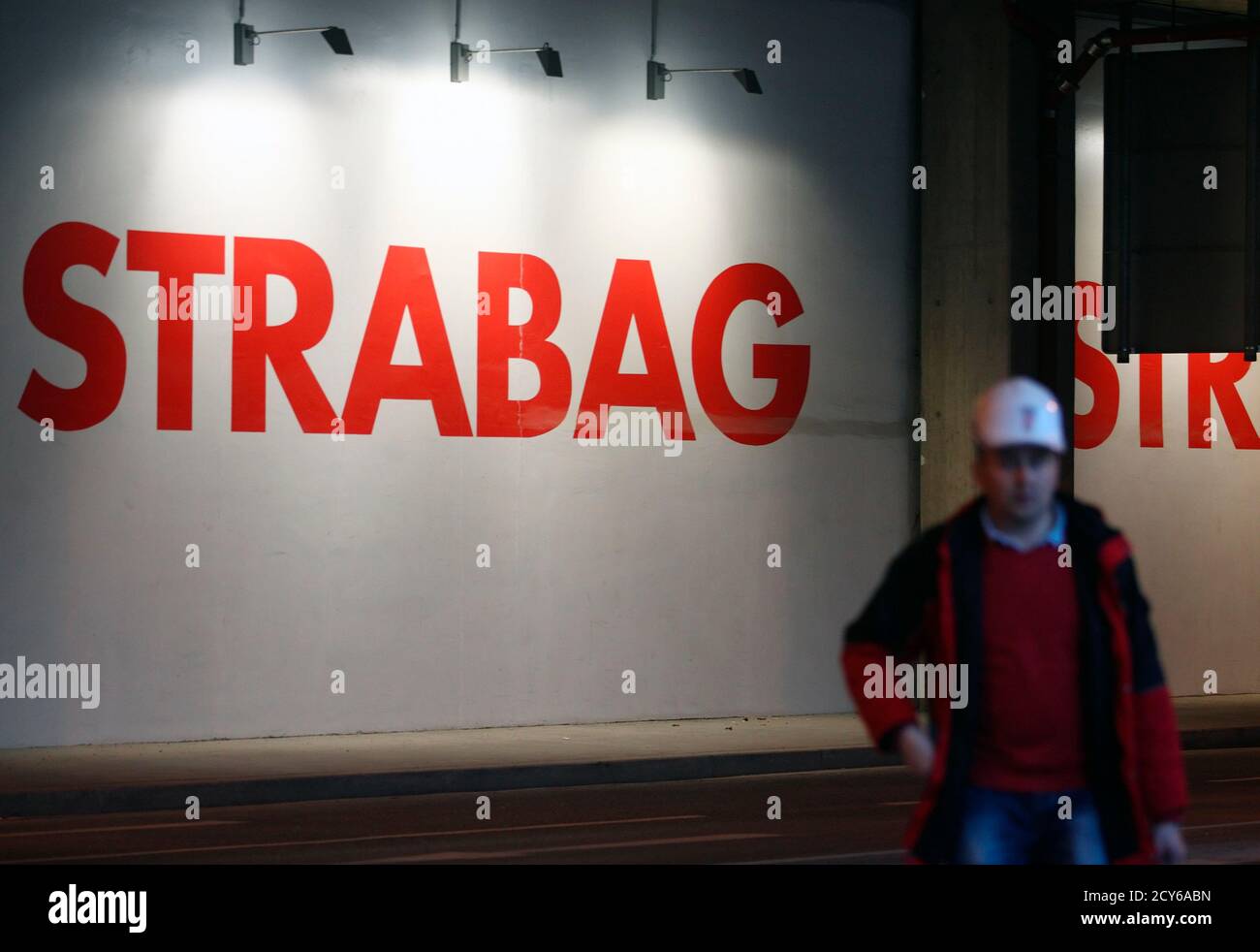 Logo strabag hi-res stock photography and images - Alamy