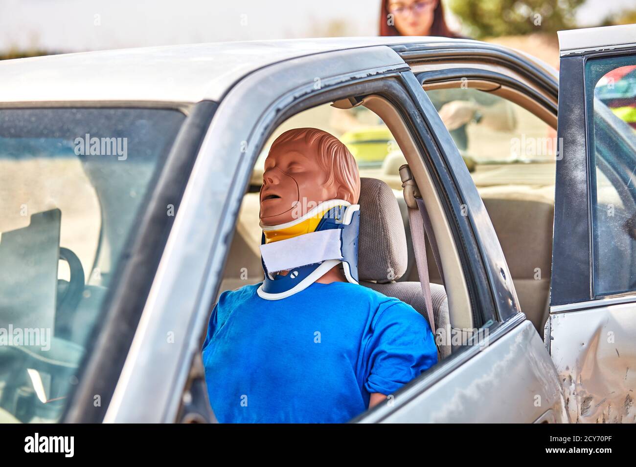 Paramedic Training class practicing on dummies in crashed car Stock ...
