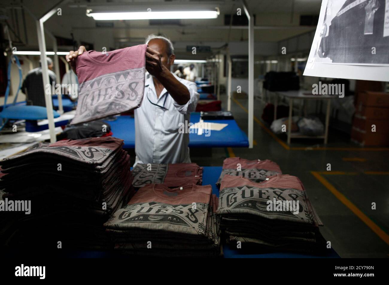 India manufacturing hub hi-res stock photography and images - Alamy