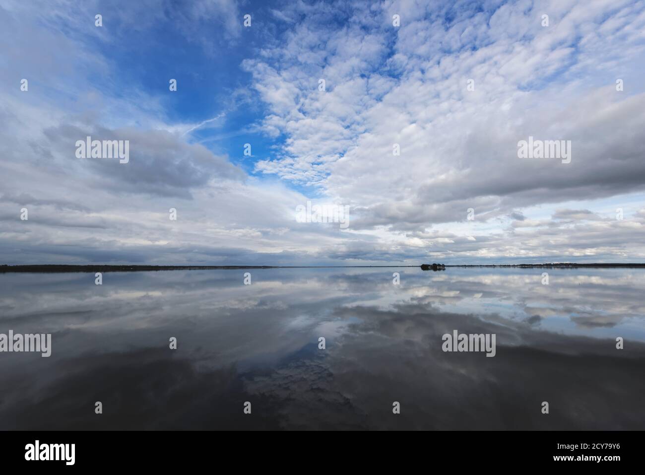 Insel Im Meer High Resolution Stock Photography and Images - Alamy