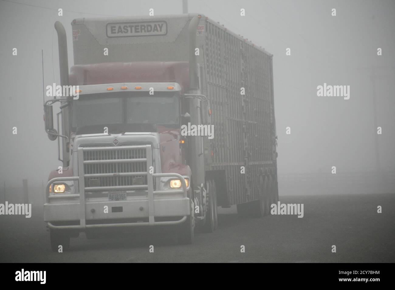 Feedlot usa truck hi-res stock photography and images - Alamy