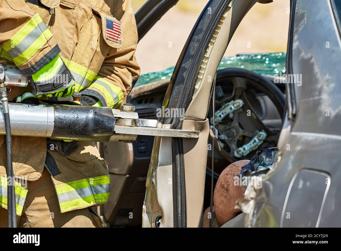 Paramedic Training class students learning rescue techniques using the ...