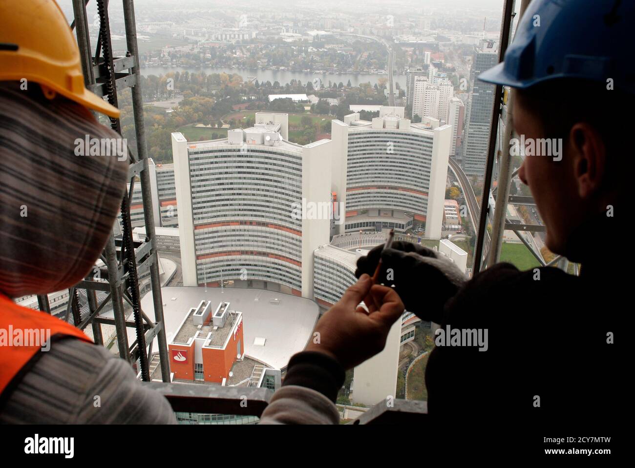 220 feet tower hi-res stock photography and images - Alamy