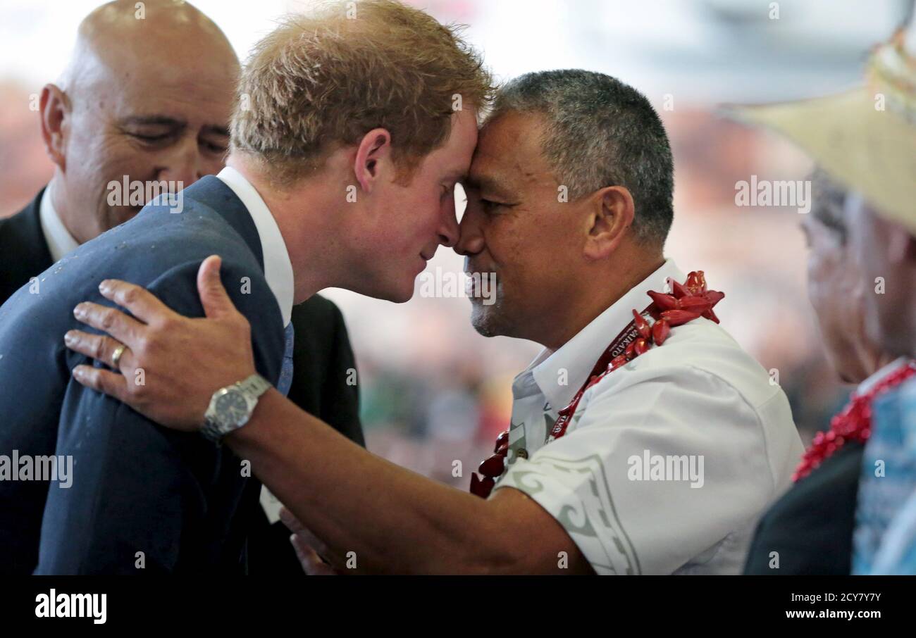 Hongi at their school hi-res stock photography and images - Alamy