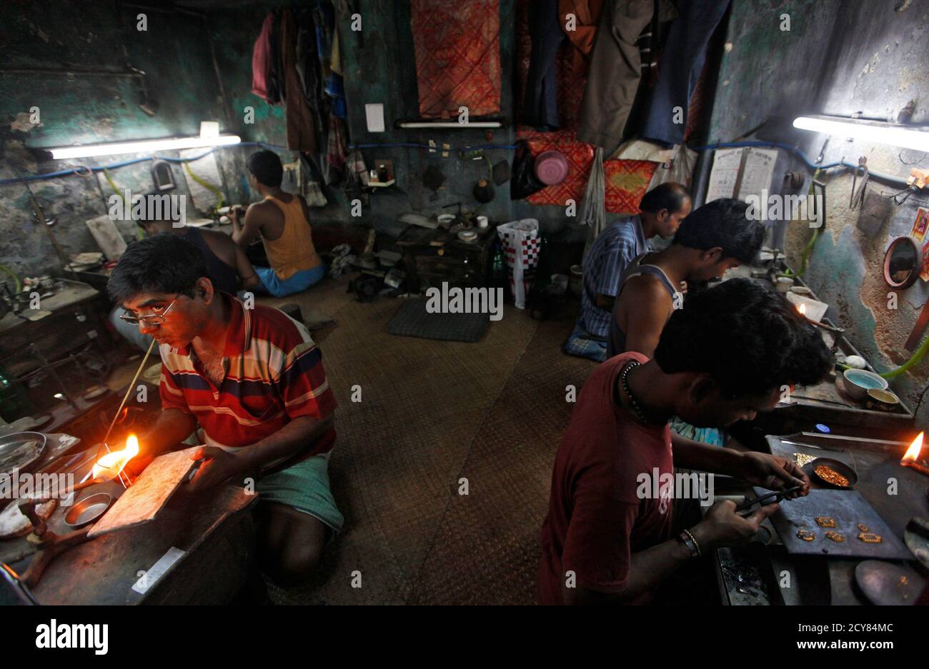 Indian Goldsmith High Resolution Stock Photography and Images - Alamy