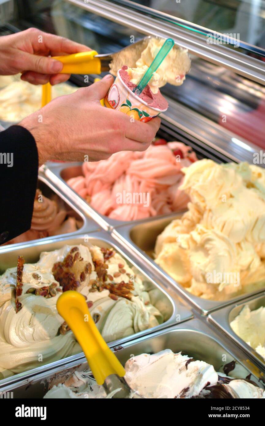 Traditional italian ice cream Stock Photo - Alamy