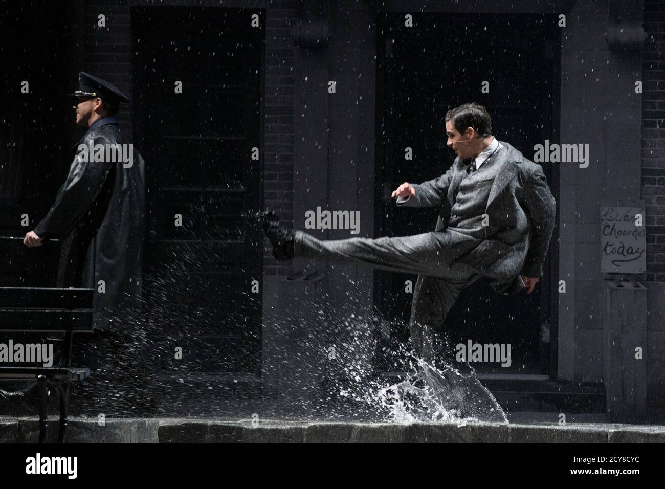 Gene Kelly American In Paris High Resolution Stock Photography and ...