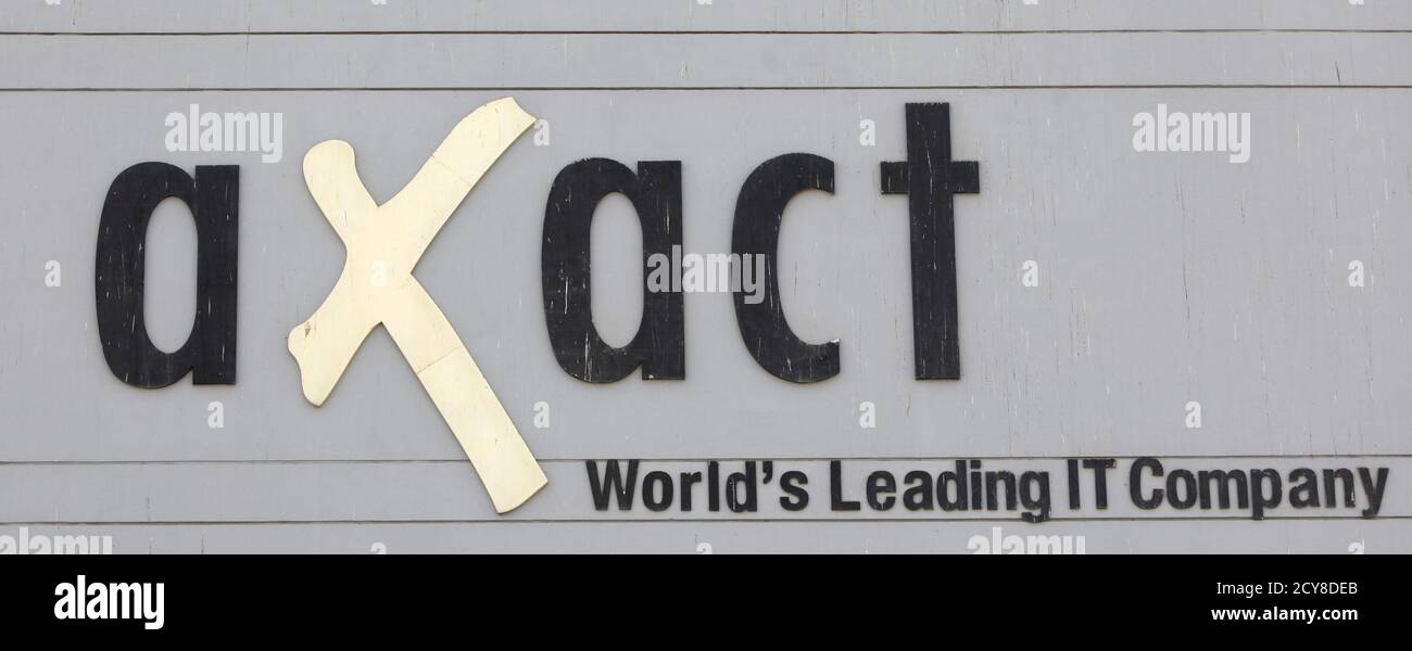 Office diplomas not graduate hi-res stock photography and images - Alamy