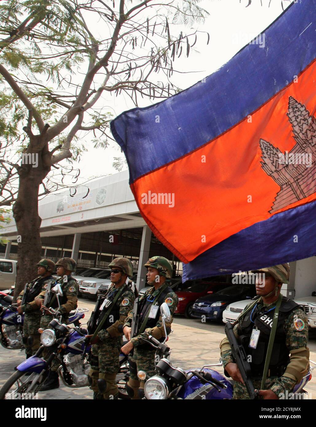 Royal Cambodian Armed Forces High Resolution Stock Photography and ...