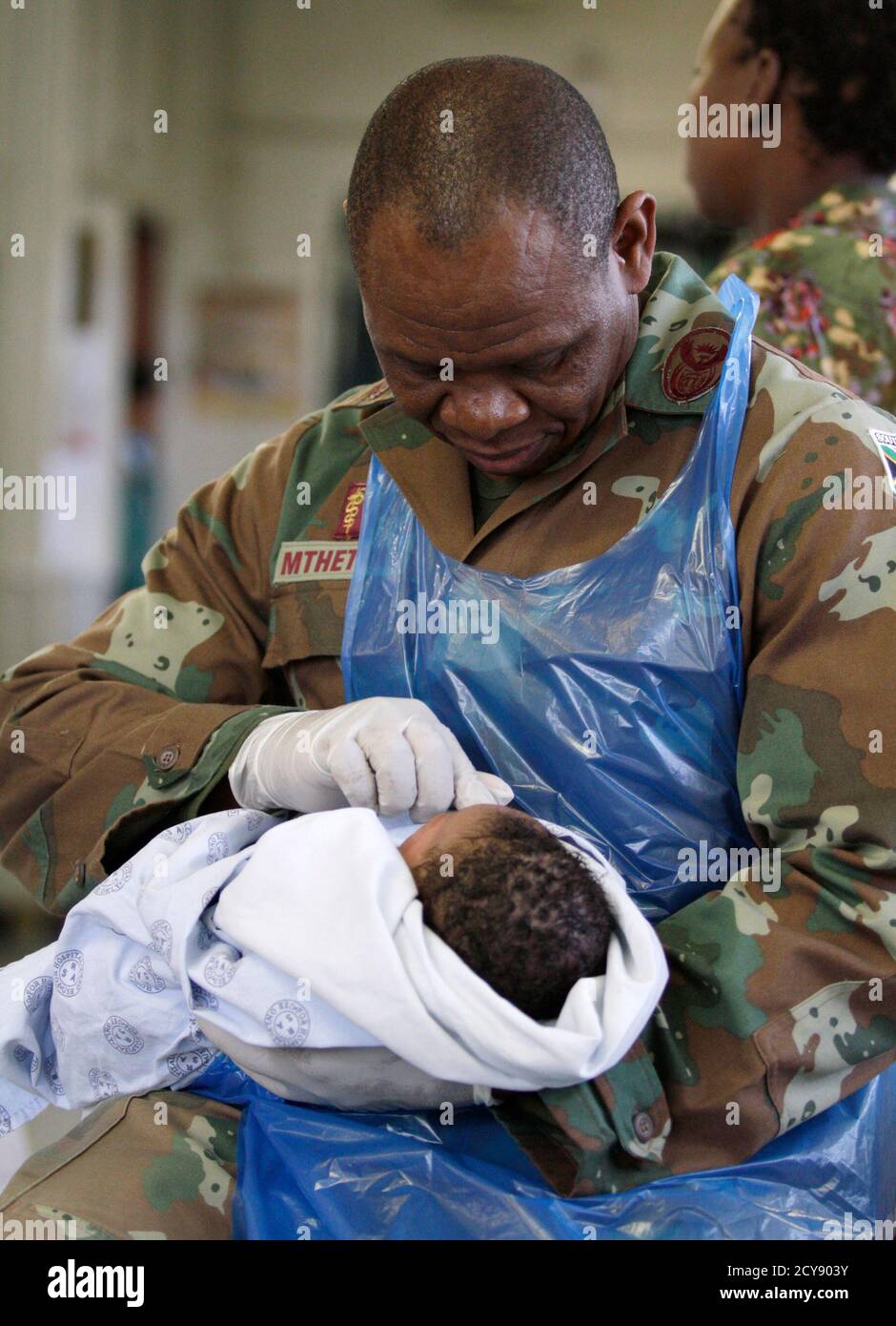 Maternity hospitals africa hi-res stock photography and images - Alamy