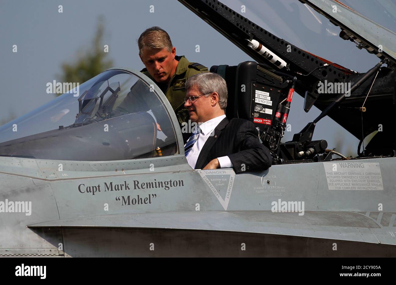 Best fighter jet hi-res stock photography and images - Alamy