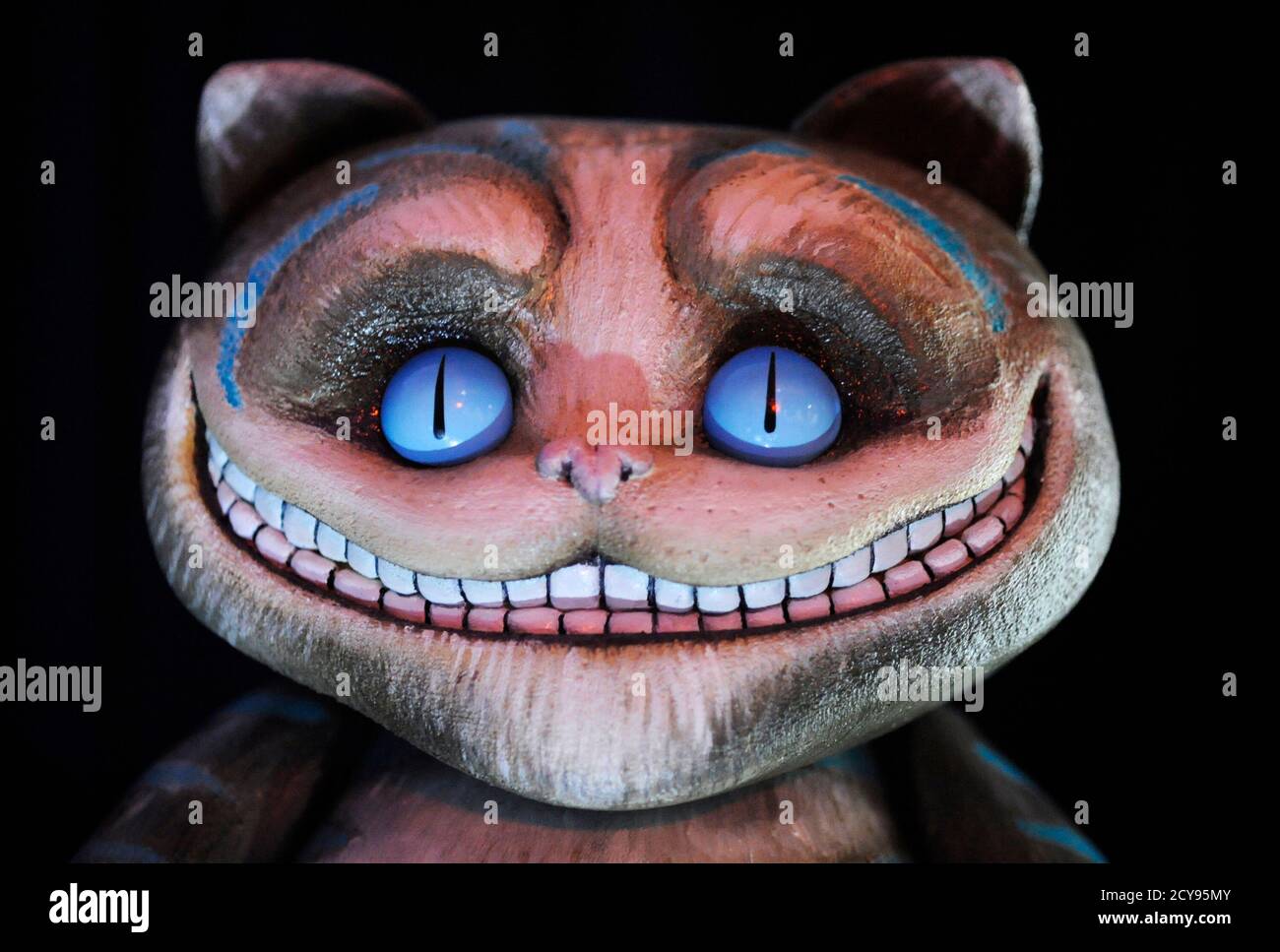 Alice in wonderland walt disney hi-res stock photography and images - Alamy