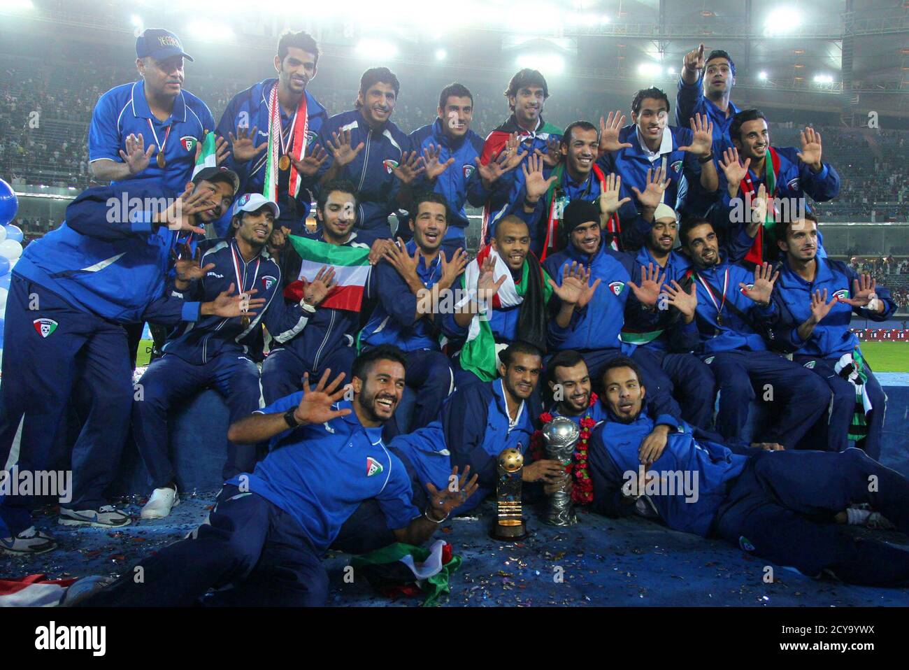 Kuwait team hi-res stock photography and images - Alamy