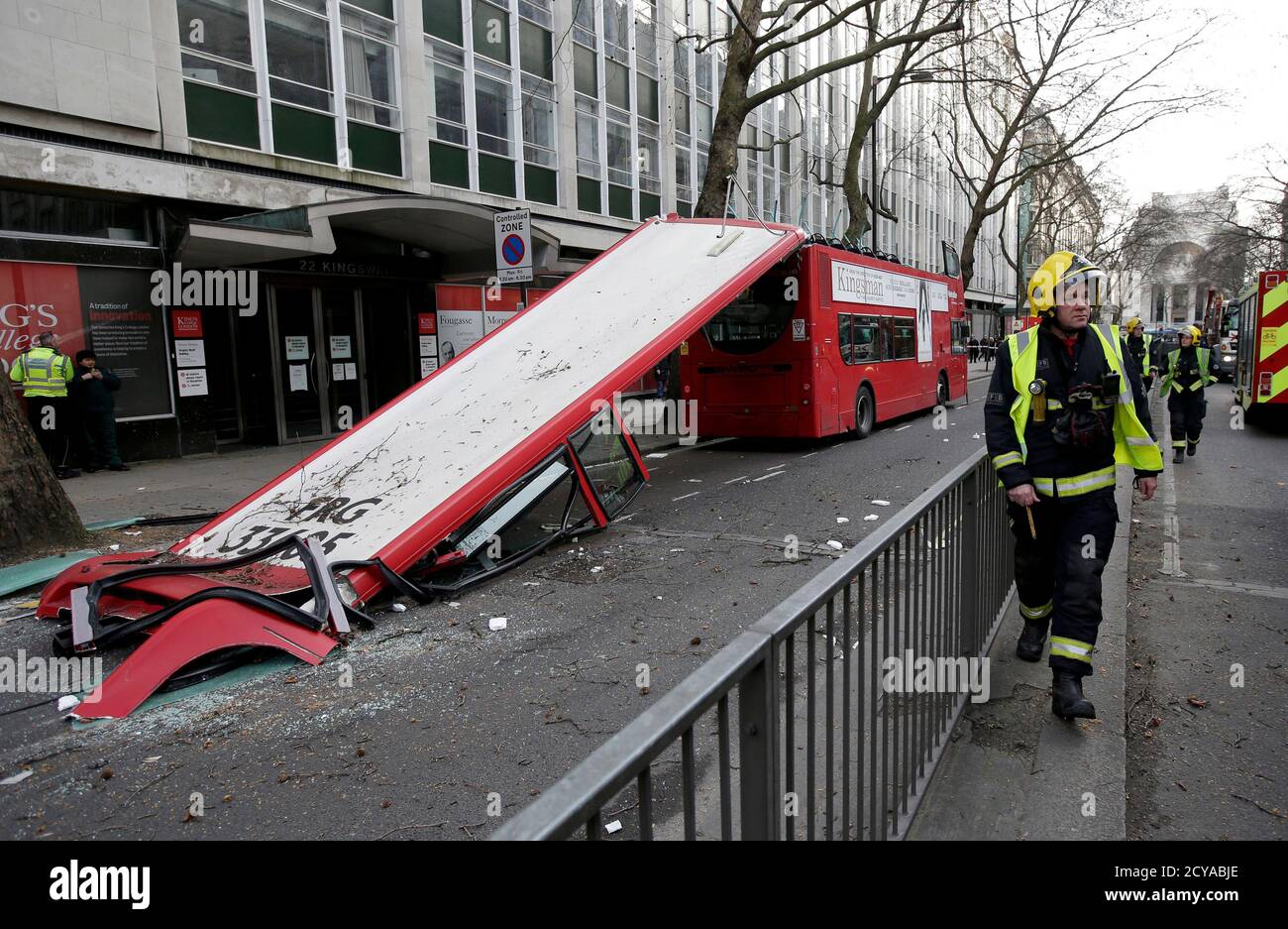 Bus accidents tree hi-res stock photography and images - Alamy