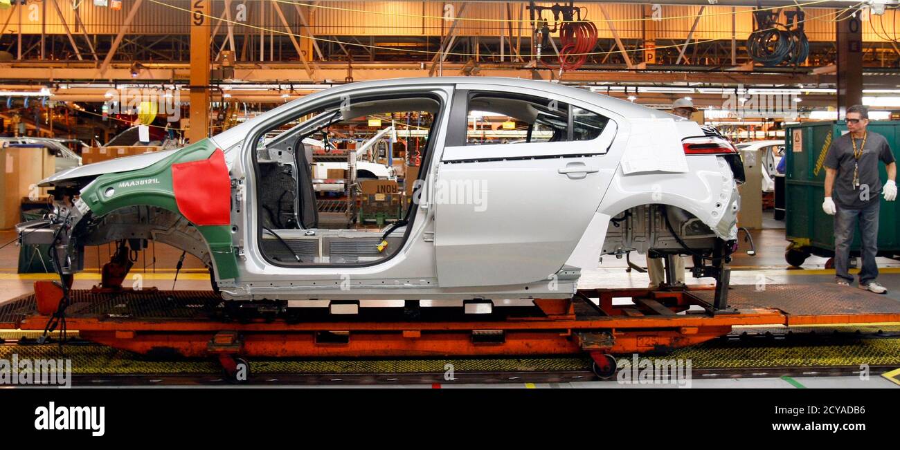 Chevrolet production line hi-res stock photography and images - Alamy